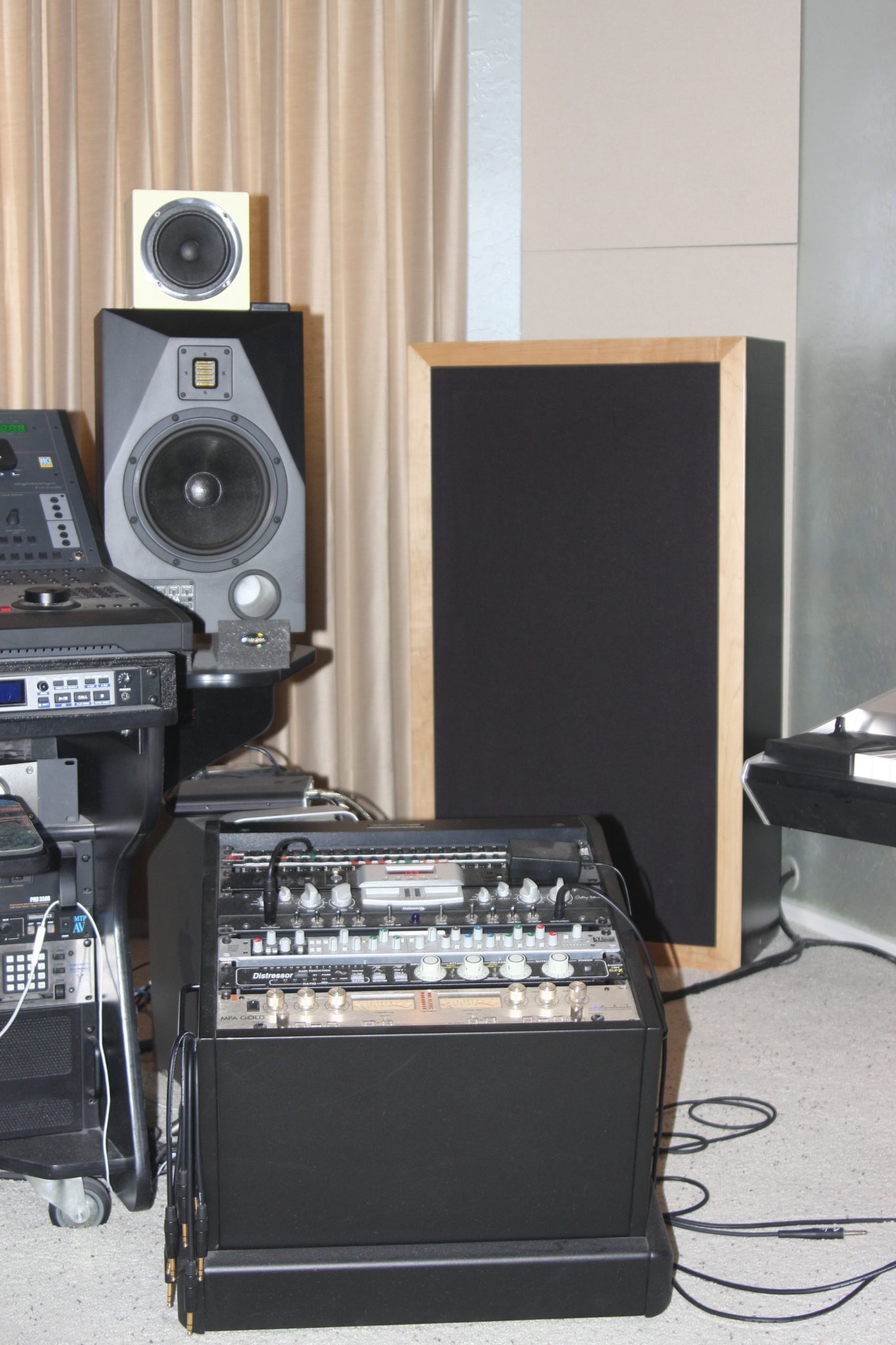 5 Steps To Low-Frequency Control In Your Room – Acoustic Fields